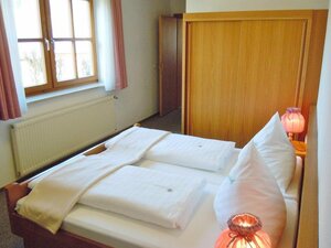 Hotel Lugerhof (Bavaria, Cham, Tulpenweg, 3), otel  Bavyera'dan