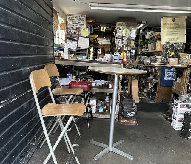 Otomobil servisi E-z Professional Machine & Auto Repair, Pomona, foto