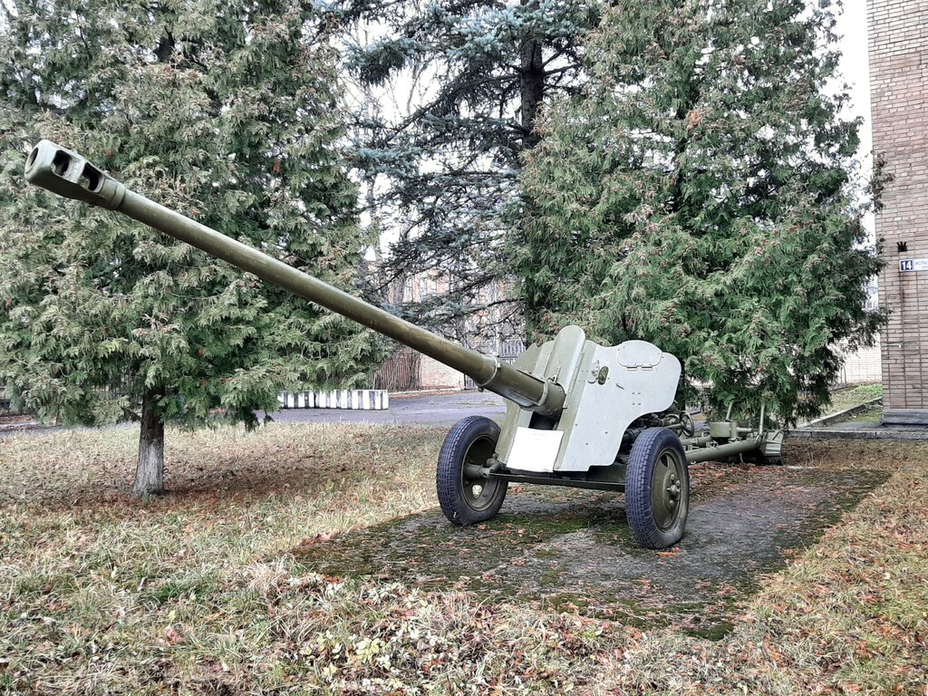 Teknoloji anıtı 85-мм дивизионная пушка Д-44 образца 1946 года, Moskova ve Moskovskaya oblastı, foto