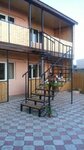 Gostinica Na Signal'noi 11 (Сигнальная улица No:11, посёлок городского типа Черноморское), otel  Kırım Cumhuriyeti'nden