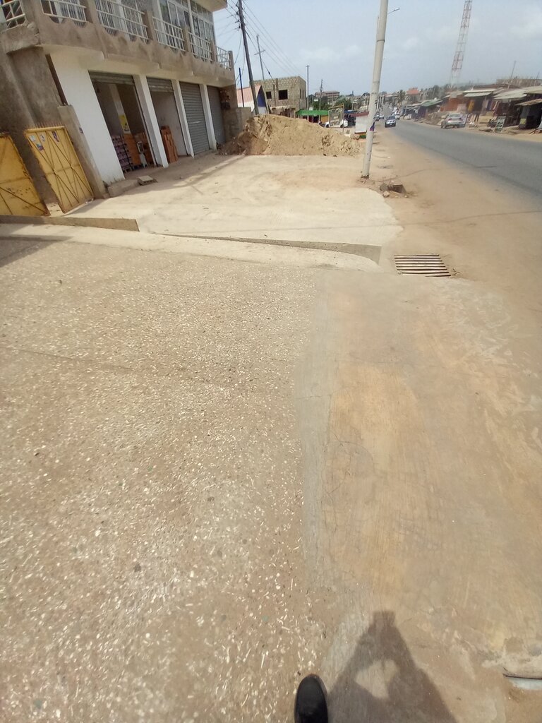 Giyim mağazası Natty Apparel, Akra, foto