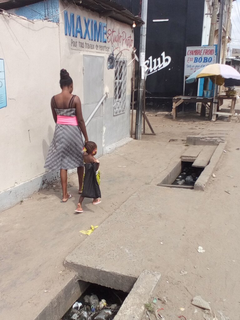 Profesyonel fotoğraf stüdyosu Maxime, Brazzaville, foto