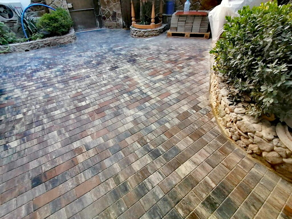 Kaldırım taşları Стройторг, Simferopol (Akmescit), foto