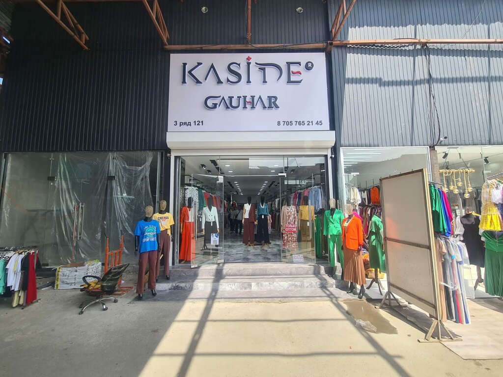Toptan giyim Kaside Gauhar, Almatı, foto
