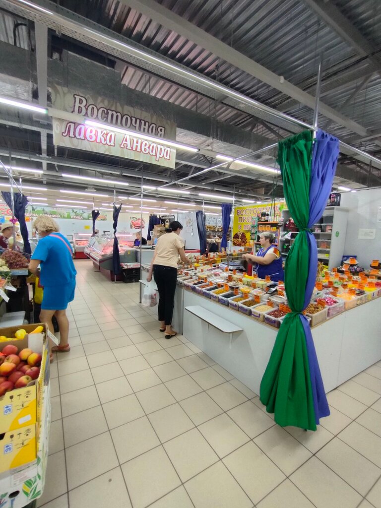Pasta, şekerleme ve tatlı Анвара, Voljski, foto