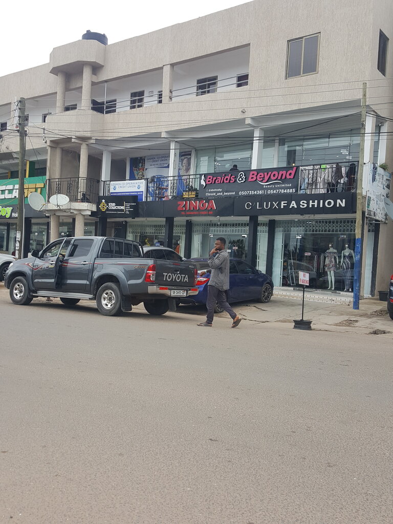 Moda evleri Zinga, Akra, foto