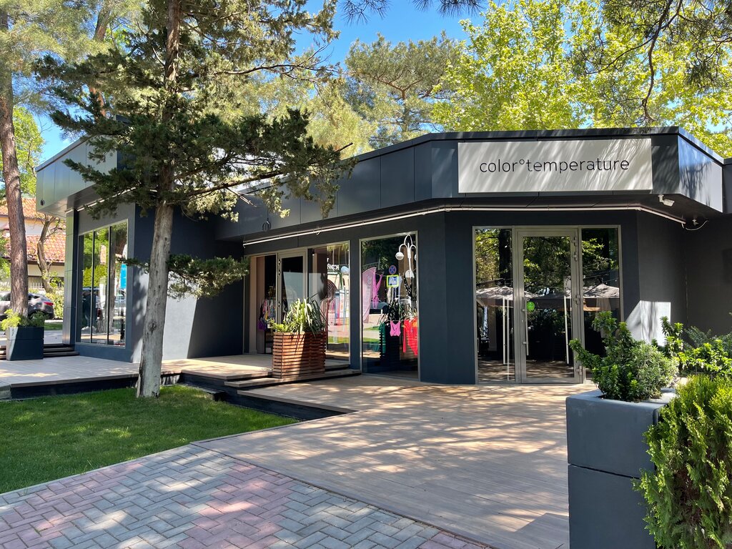 Giyim mağazası Color Temperature, Gelencik, foto