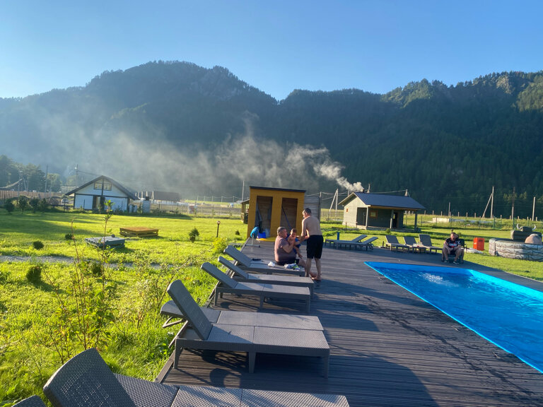 Otel Вилладж парк Катунь, Altay Cumhuriyeti, foto