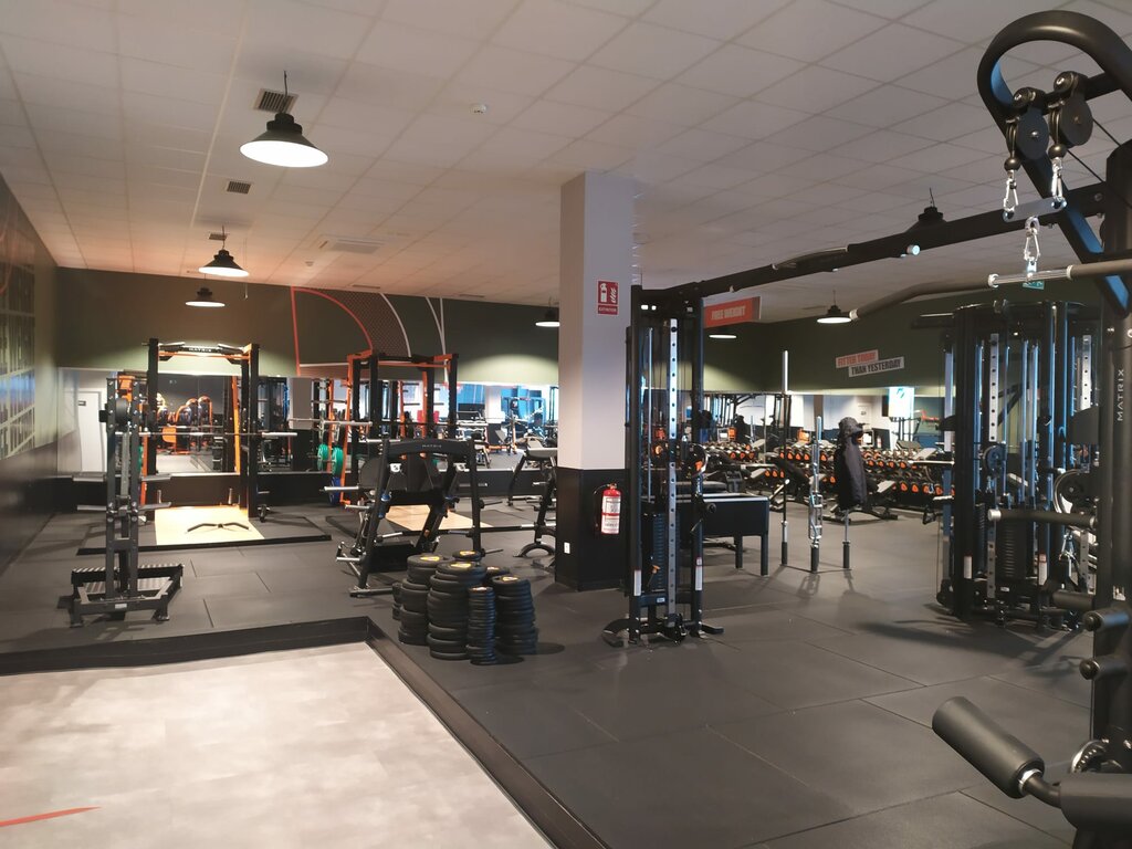 Fitness kulüpleri Basic-Fit Santander Cc Bahía Real, Kantabria, foto