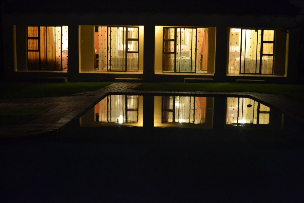 Otel Transit Guest Lodge, , foto