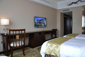 Guilin Golden Crown International Hotel (Shanghai, South Zhongshan 2nd Road), otel  Guilin'den