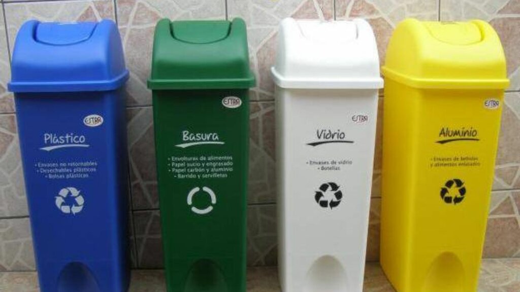 Plastik ürün üreticileri Cristal Plast S. A. S, Medellin, foto