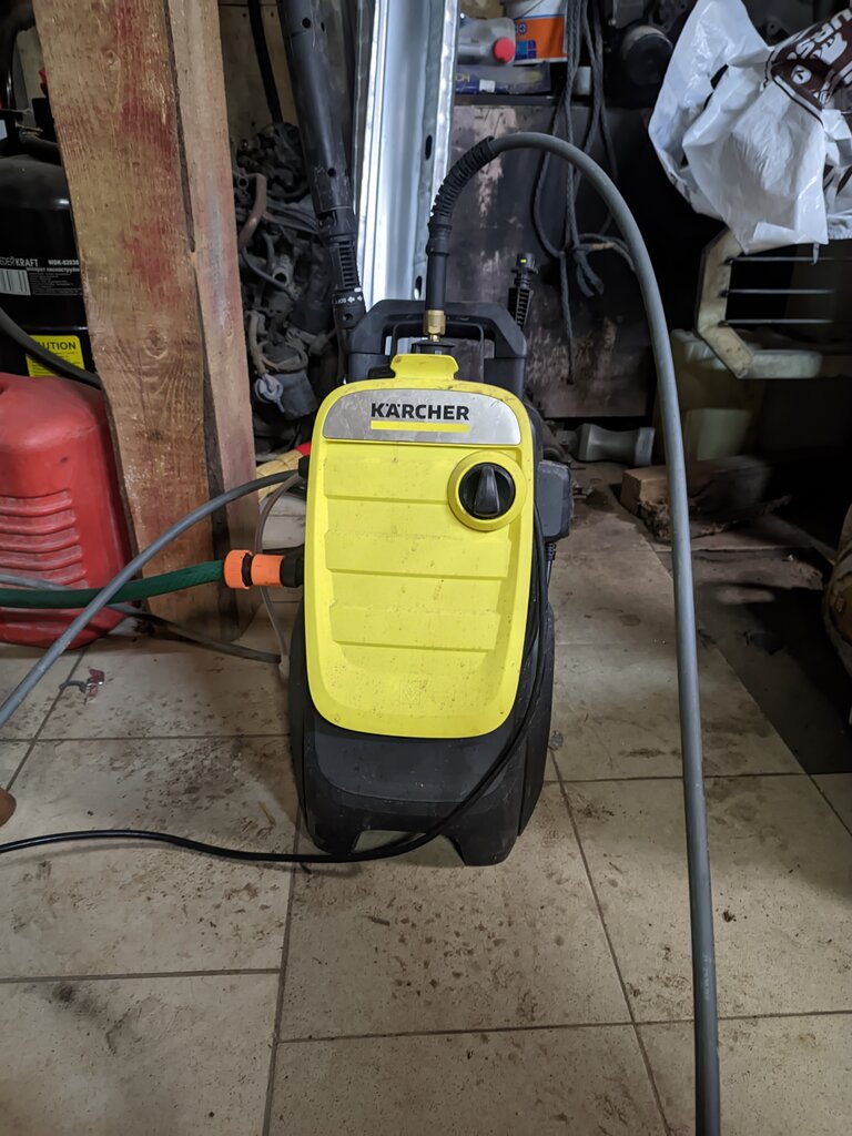 Otomobil servisi Автомастерская, Pskovskaya oblastı, foto