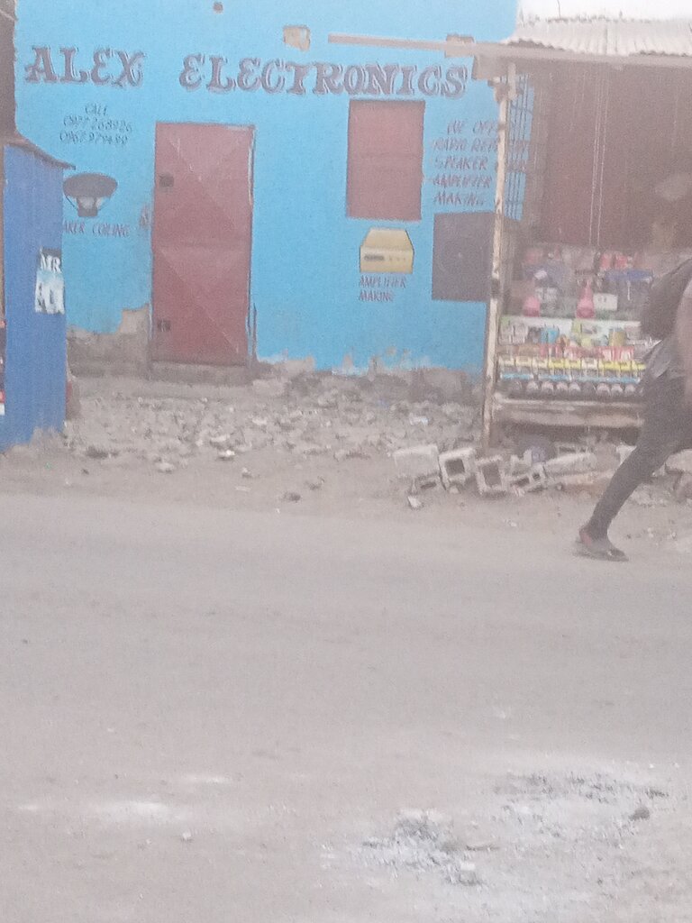 Elektrikli cihazların tamiri Alex Electronics, Lusaka, foto