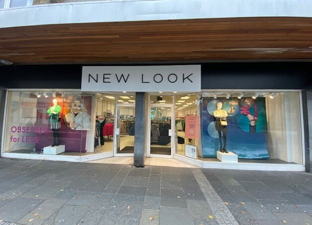 Giyim mağazası New Look, Kirkintilloch, foto