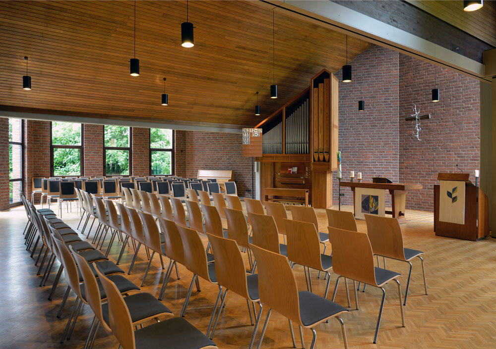 Dini dernekler Paul-Gerhardt-Kirche - Evangelische Kirchengemeinde Aachen, Aachen, foto