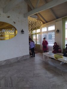 Свадебный бомонд (vulica Lienina No:130А, Agricultural Settlement of Pakaliubichy), restoran  Gomelskaya oblastından