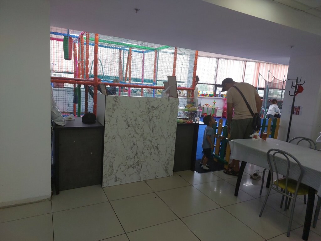 Oyun alanı Playground, Astana, foto