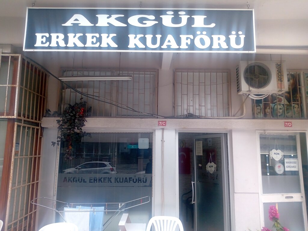 Berberler Akgül Erkek Kuaförü, İstanbul, foto