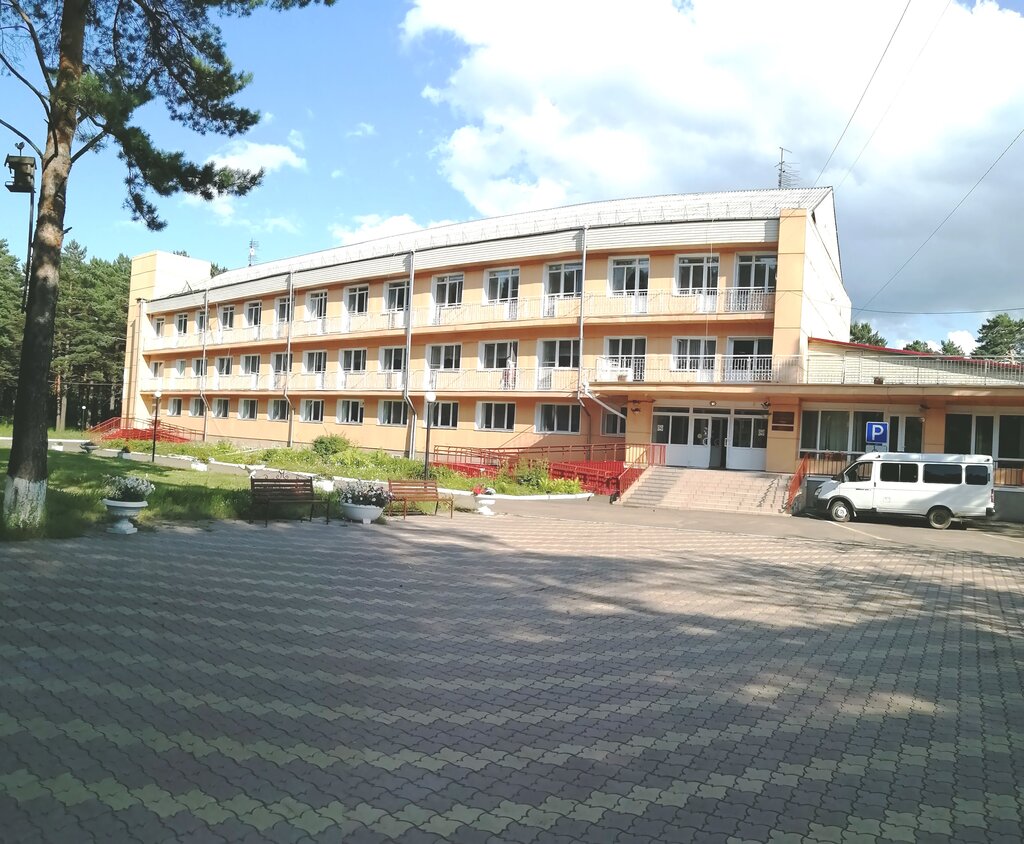 Huzurevi, bakımevi Kedr Gerontologichesky tsentr, Kansk, foto