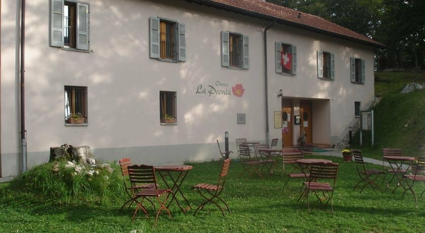 Otel Osteria Con Alloggio La Peonia, Ticino, foto