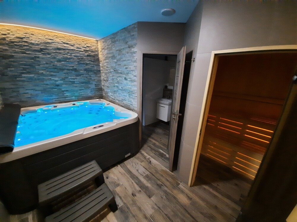 i̇nşaat firmaları Renostav, Zilina Region, foto