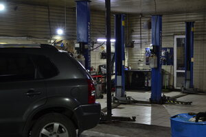 Avtoservis+ (5-ya Severnaya ulitsa No:172Ак1, Omsk), otomobil servisi  Omsk'tan