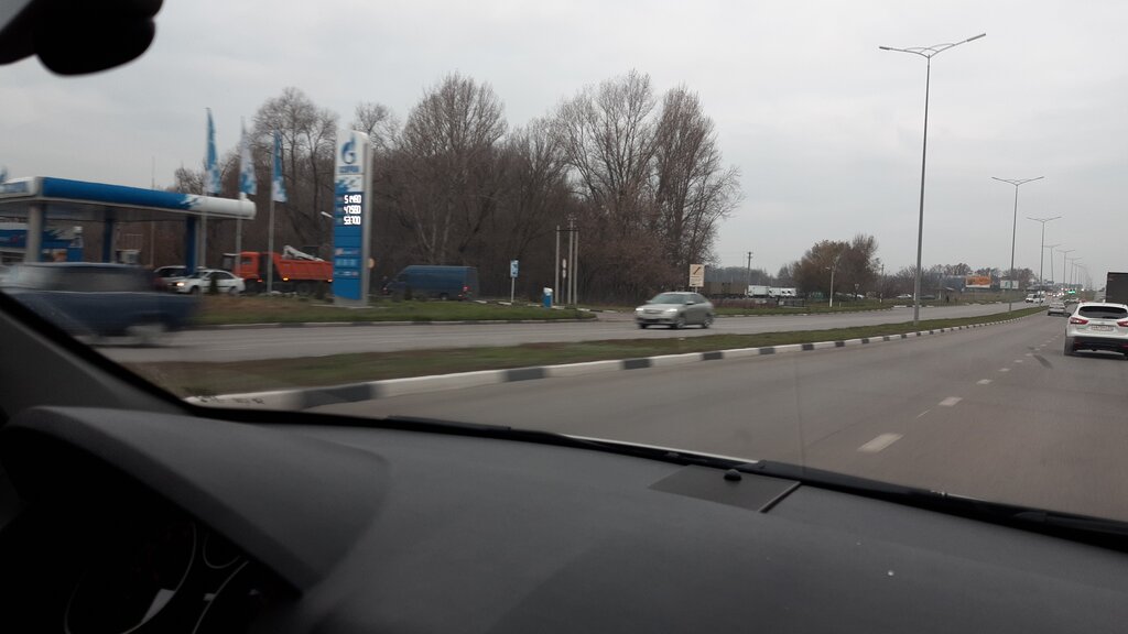 Benzin istasyonu Gazprom, Stariy Oskol, foto