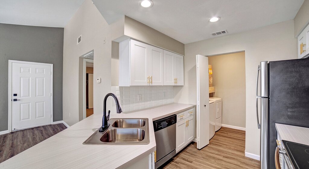Emlak ofisi The Lennox Apartment Homes, Fort Myers, foto