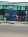 Ventes pointure et divers (Brazzaville, Commune de Ouenzé, Avenue de la Tsiémé), oto yıkama  Brazzaville'den
