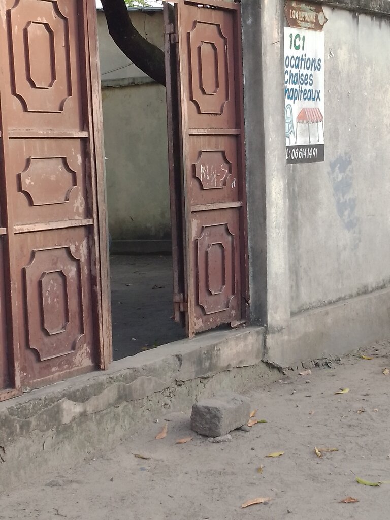 Emlak ofisi Location Chaise, Brazzaville, foto