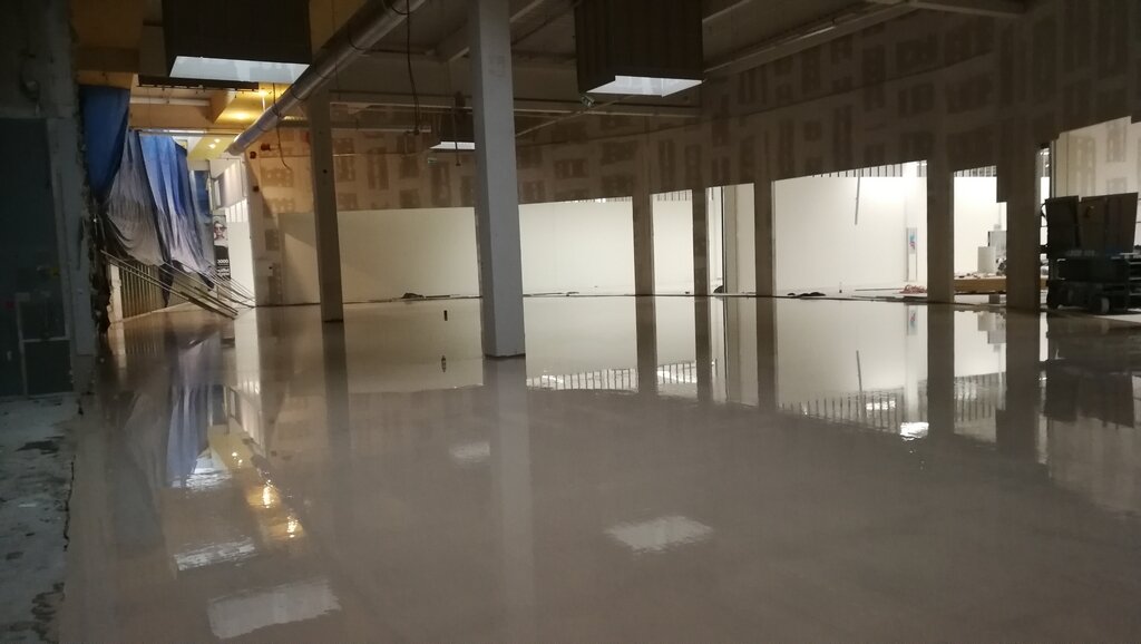 i̇nşaat firmaları Roman Lagín Lagro - Anhydritové Liate Potery, Dünya, foto