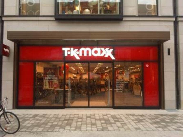 Büyük mağazalar Tk Maxx, Furth, foto