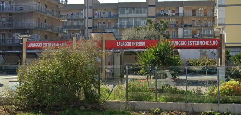 Oto yıkama Autolavaggio Zen Self Service, Bari, foto