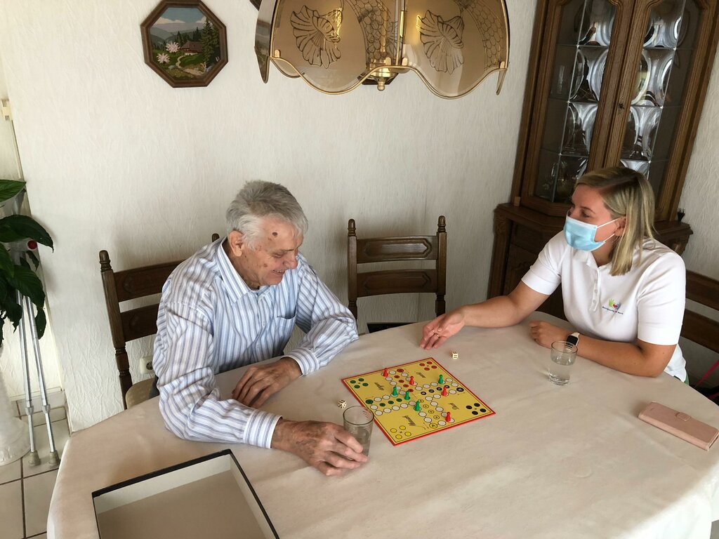 Poliklinikler Betreuung mit Herz, Hesse, foto