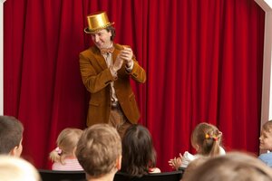 Red Theater (Rudnyovka Street No:4), tiyatrolar  Moskova'dan