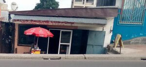 Selon Pauline Coiffure (Brazzaville, Avenue des Trois Martyrs), kuaförler  Brazzaville'den