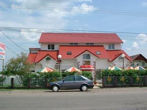 Popas Paradis (Principala 60,305100 Buziaş,), otel  Timiş'ten