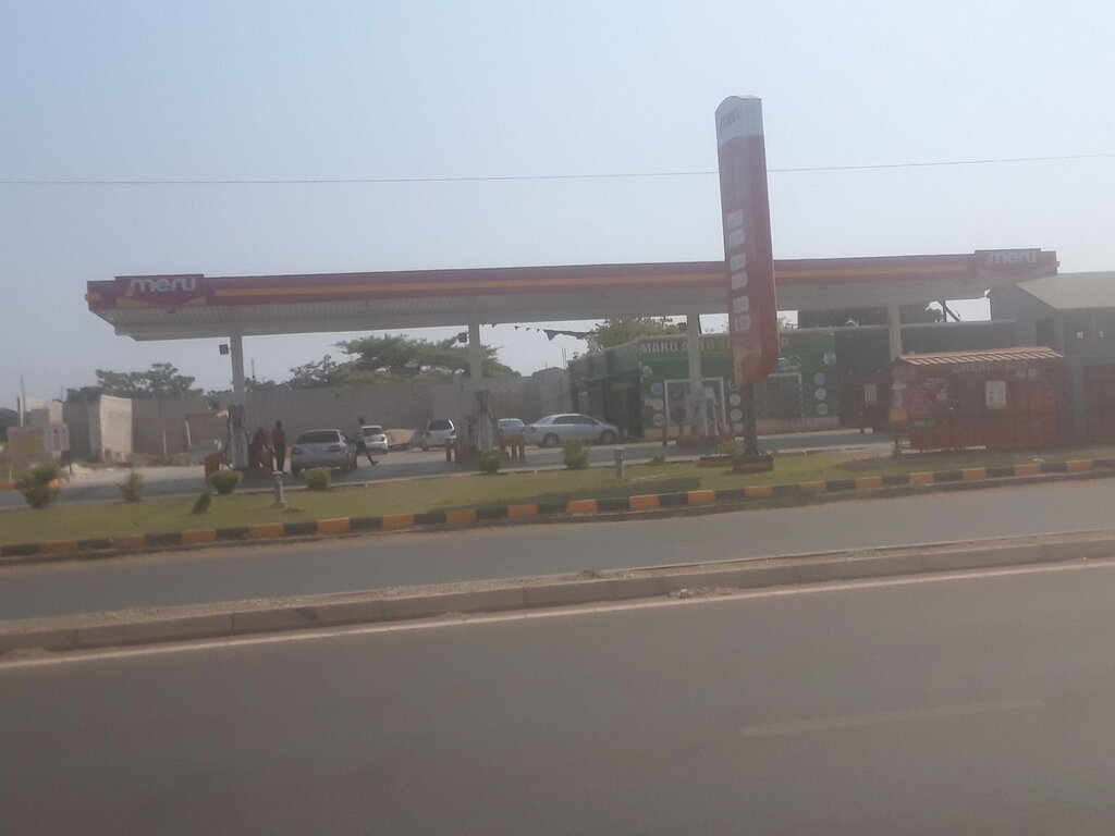 Benzin istasyonu Mount Meru Petroleum, Lusaka, foto