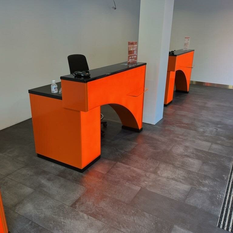 Oto kiralama Sixt location de voitures Paris 13, Paris, foto
