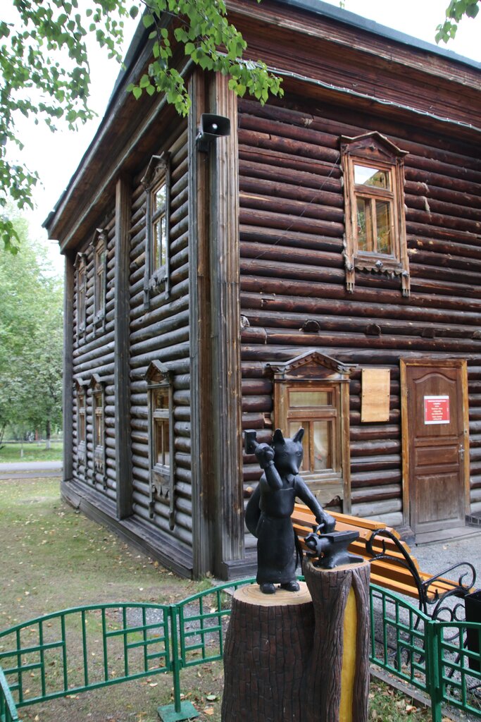 Müzeler ve sanat galerileri Дом ремёсел, Surgut, foto