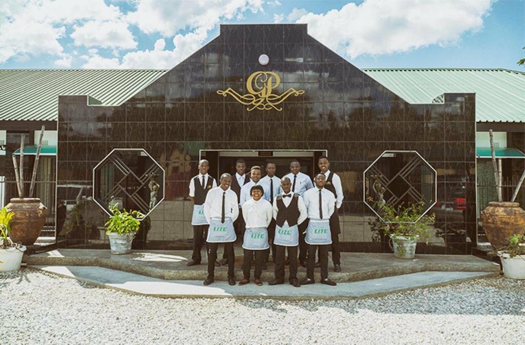 Otel Le Dolphin's Grand Paradiso, Lusaka, foto