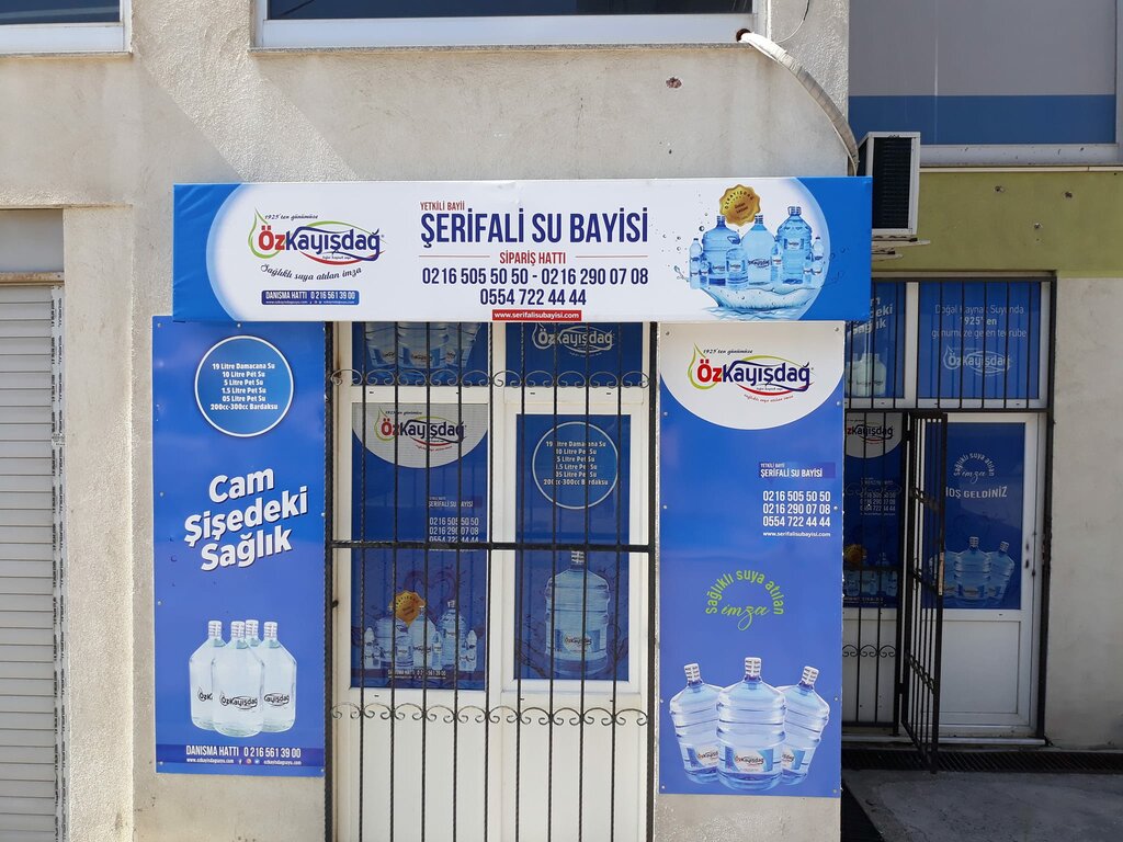 Su satışı Bardak Su Ümraniye, İstanbul, foto