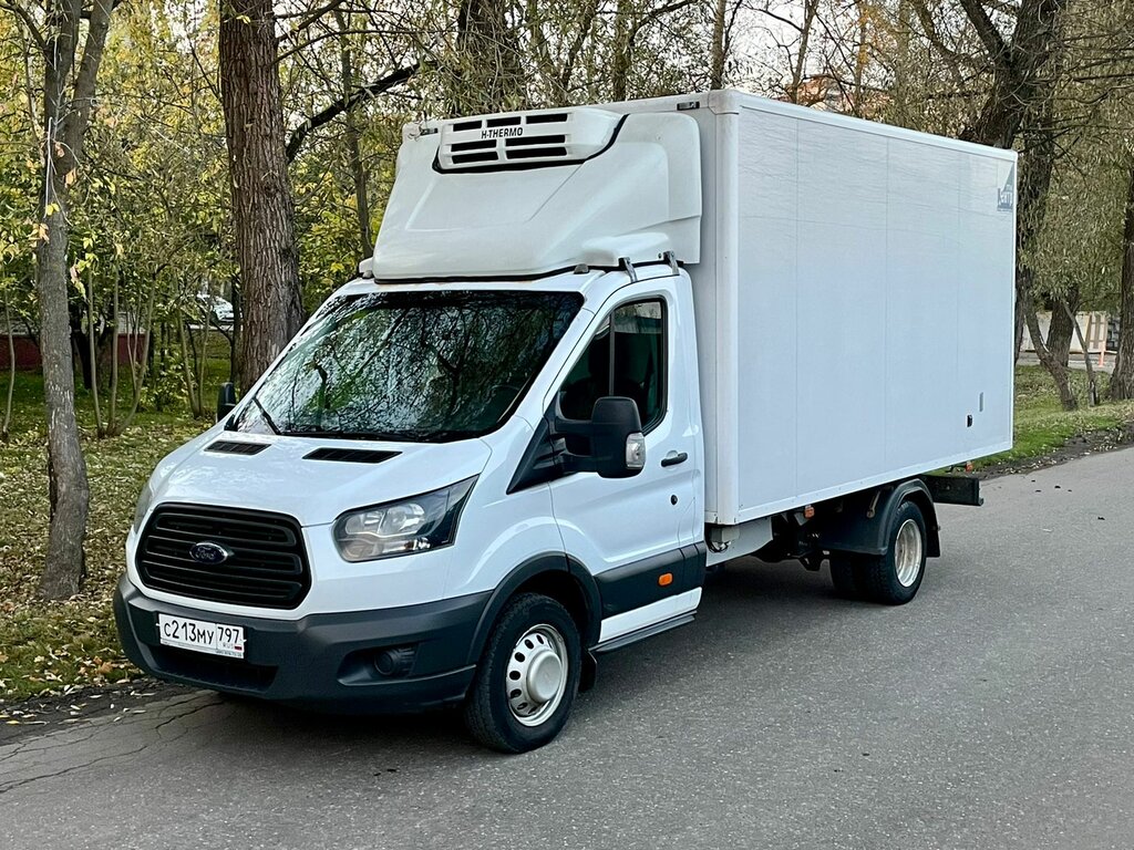 Oto kiralama Samoed, Şçerbinka, foto