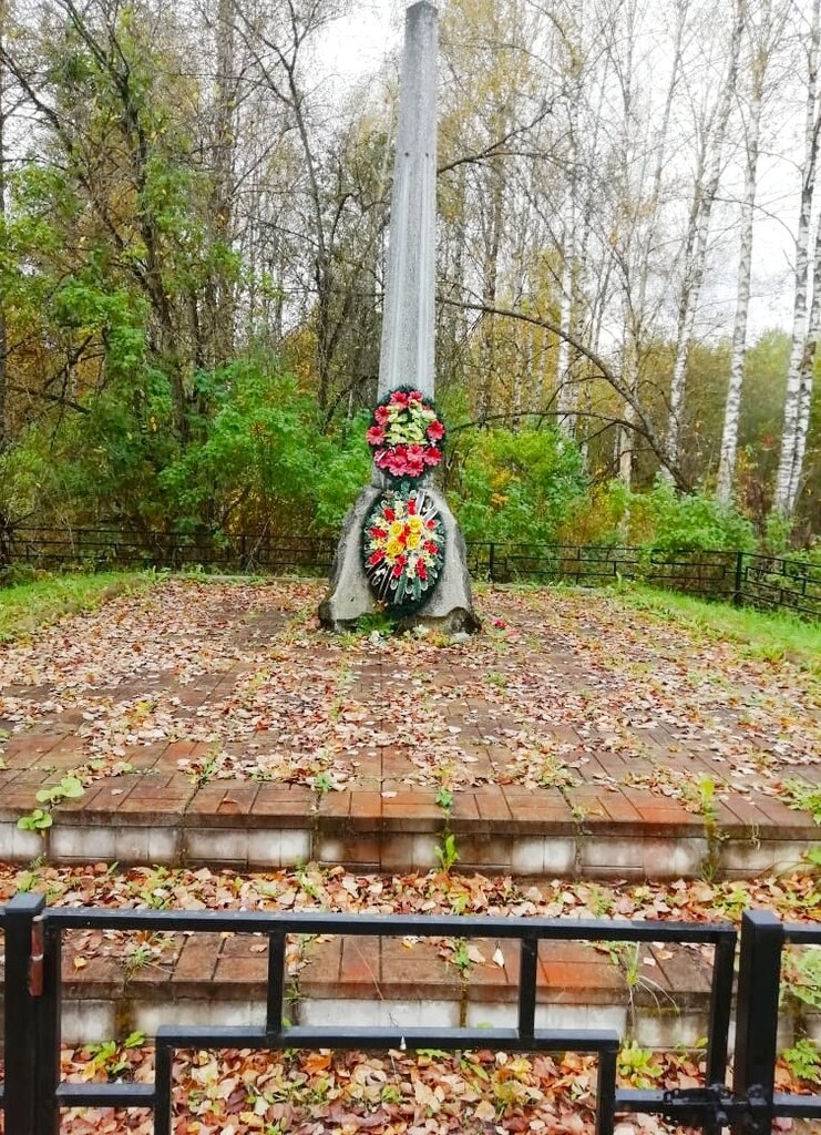 Anıt, heykel Воинам, павшим в Великой Отечественной войне, Pskovskaya oblastı, foto