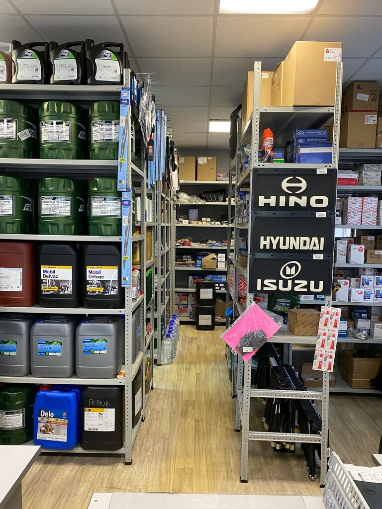 Otomobil yedek parçaları Sakura Motors, Orenburg, foto