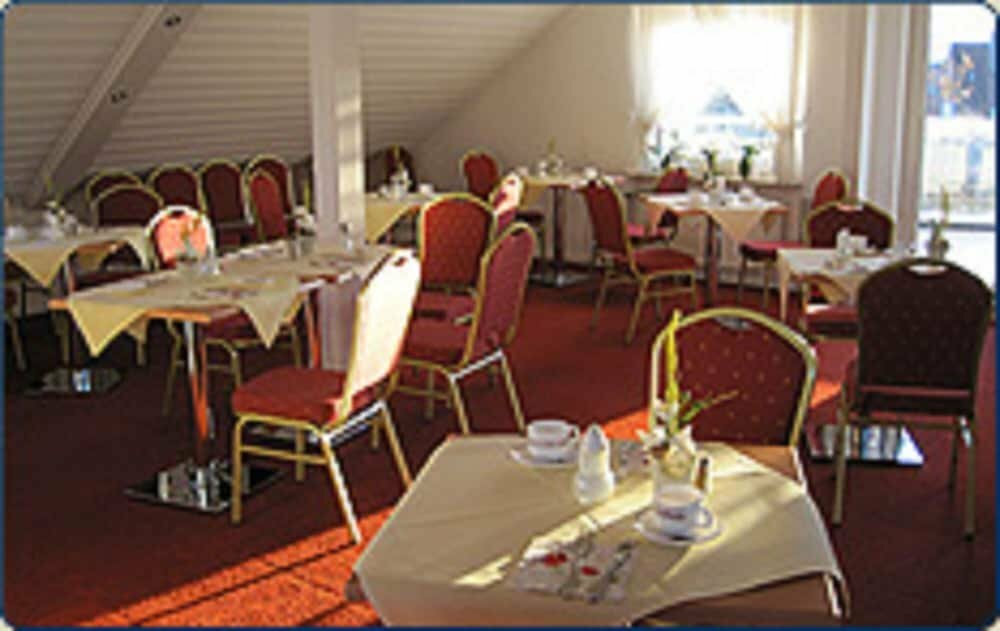 Otel Einfelder Hof, Neumunster, foto