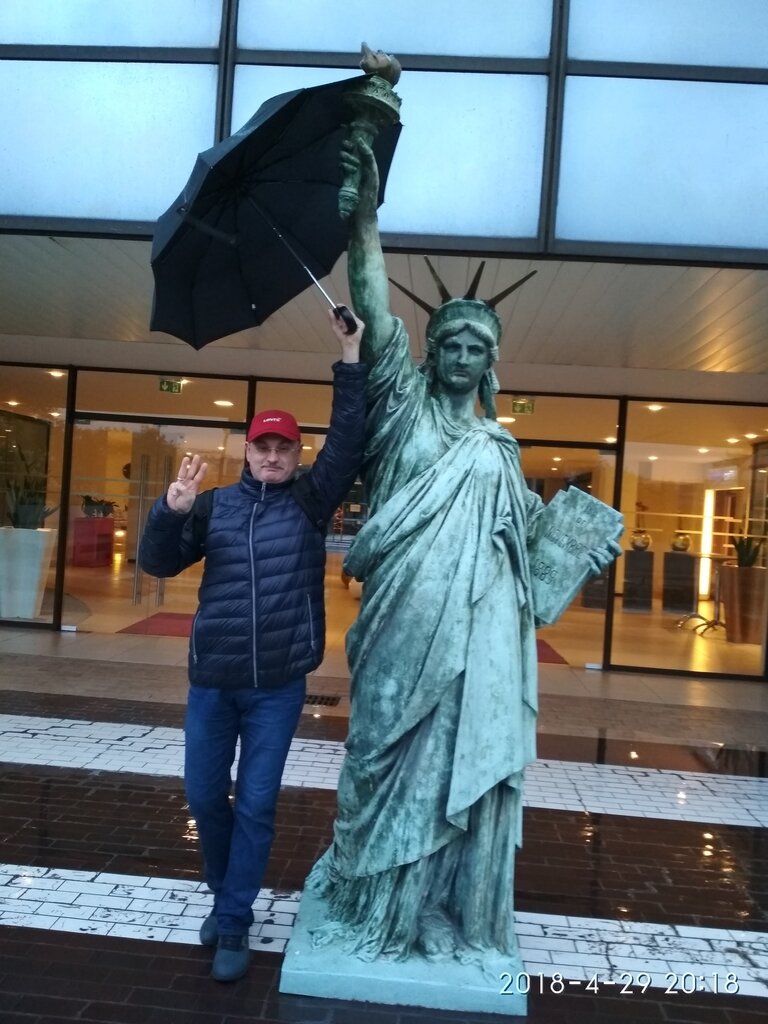 Anıt, heykel Статуя Свободы, Paris, foto