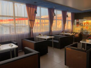Вкус востока (Neftebazny pereulok No:3Б, Kartaly), kafe  Kartaly'den