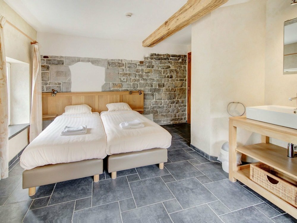 Otel Apartment in Aywaille Near Liege and SPA, Liege İli, foto